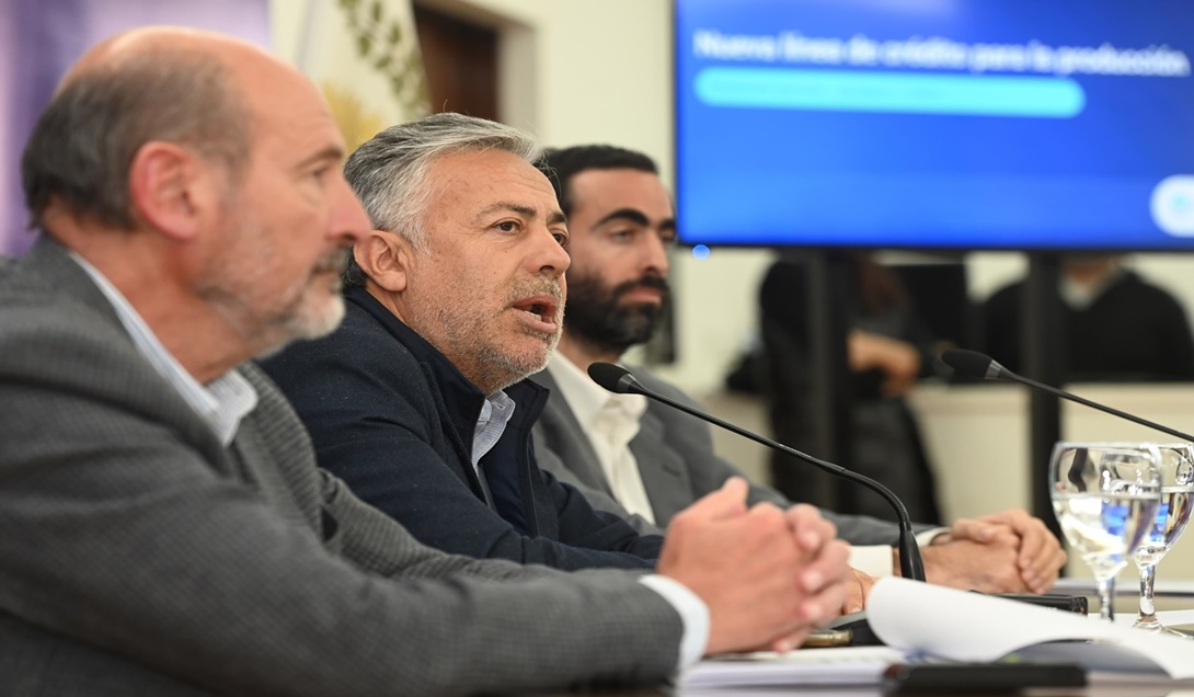 Félix llamó a audiencia para aumentar tarifas y así financiar la lucha ...